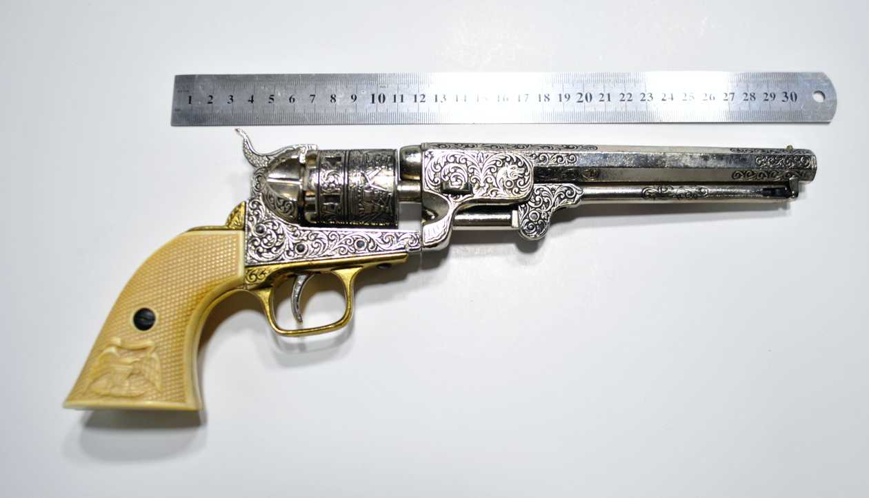 כל הזכויות שמורות לסטודיו2 2015 © | עיצוב ובניית אתרים Atar 2b